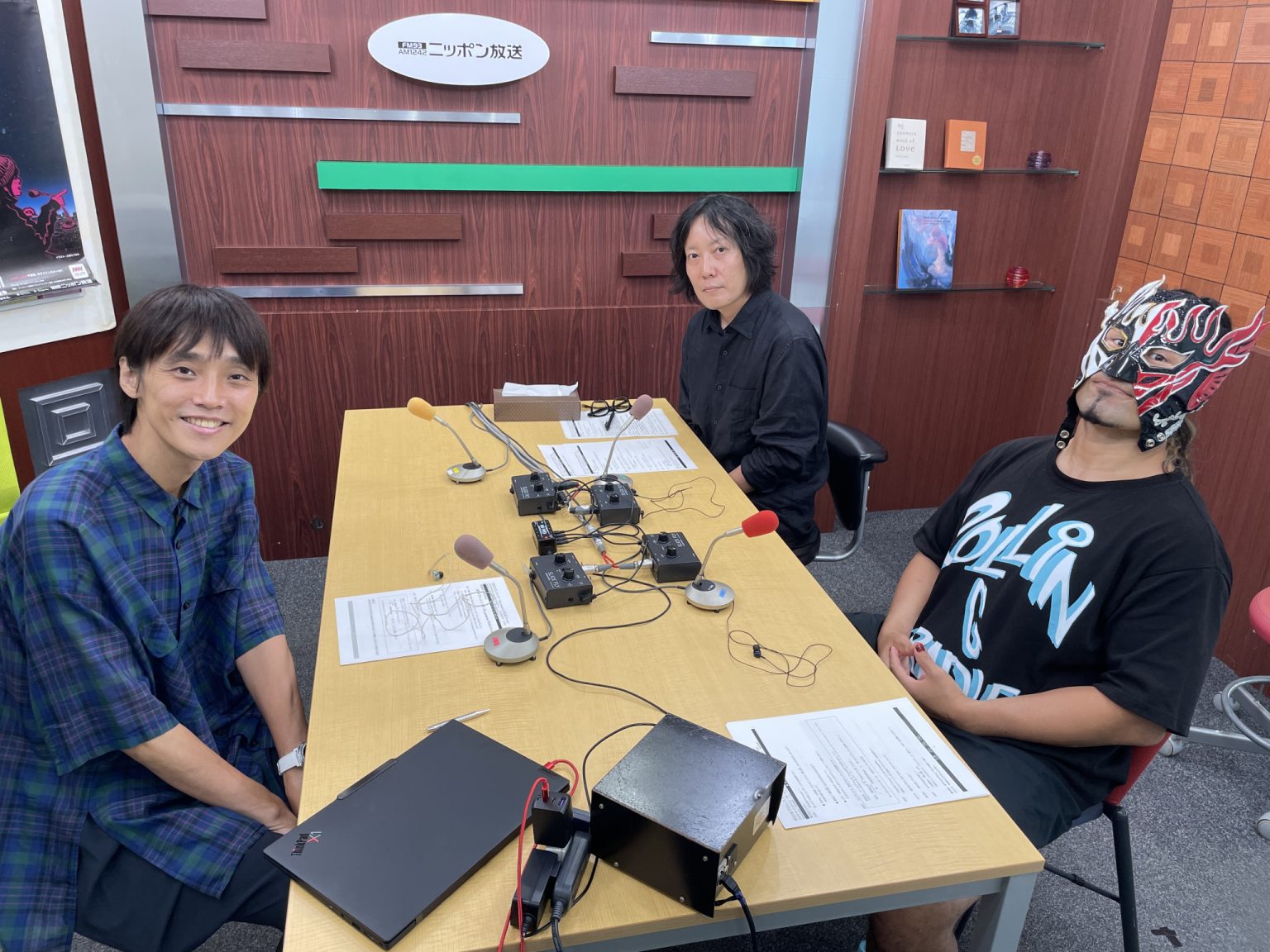 #44『RADIO X-over』 ～ 作家・エッセイストの燃え殻さんをお迎えして 〜 | 新日本プロレス×スターダム presents ...